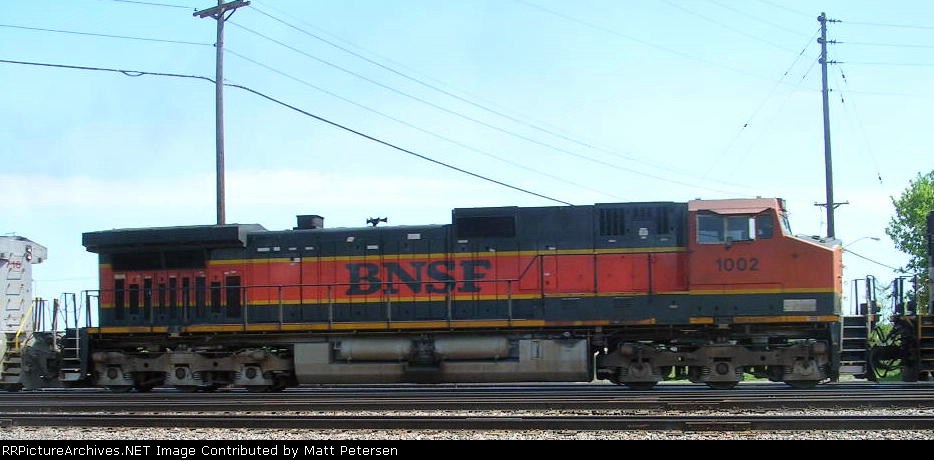 BNSF 1002